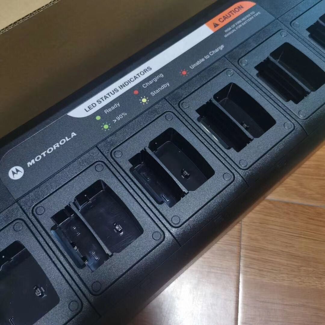 Motorola MTP850 6 Docking Chargers 110-220V Walkie Talkie Accessories ...